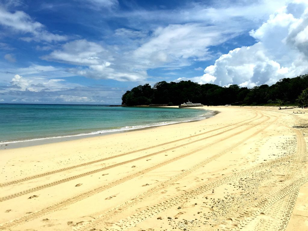 Contadora y el Archipiélago de las Perlas | Viajar de mochilero